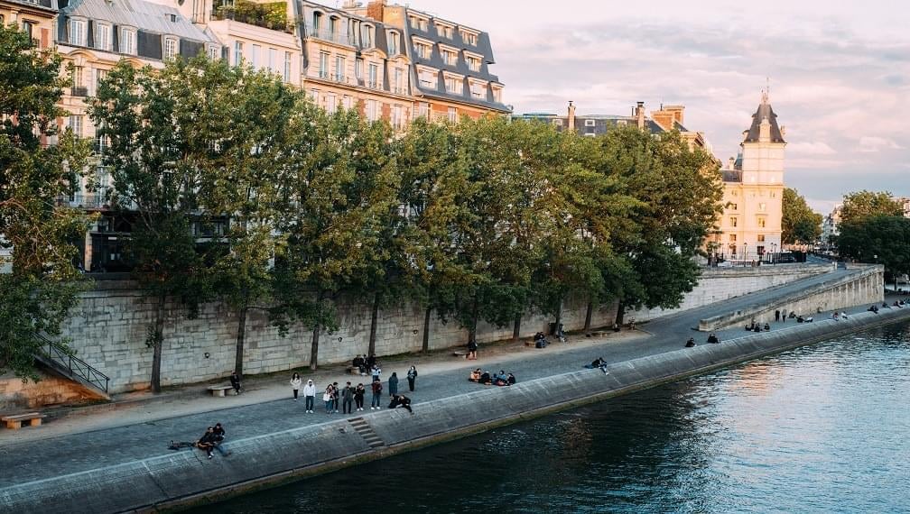 Visite guidée de l'Ile Saint Louis - Activité pour senior à Paris ...